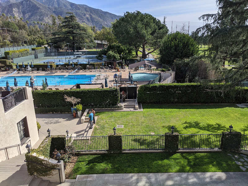 Altadena Town and Country Club | Tennis & Pickleball Courts